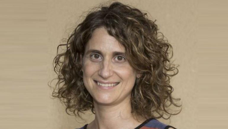 ENTREVISTA Marta Roig (vocal del Col·legi de Farmacéutics i responsable ...