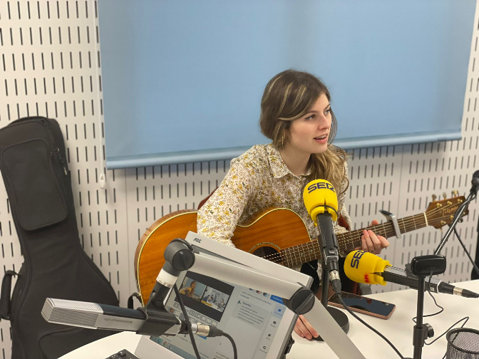 Música en directo: Leticia Rey