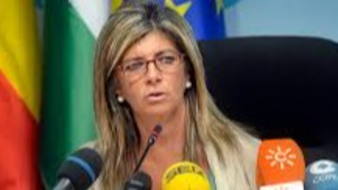 Entrevista en Hoy por Hoy a Isabel Paredes, delegada territorial de Educación de la Junta de ...